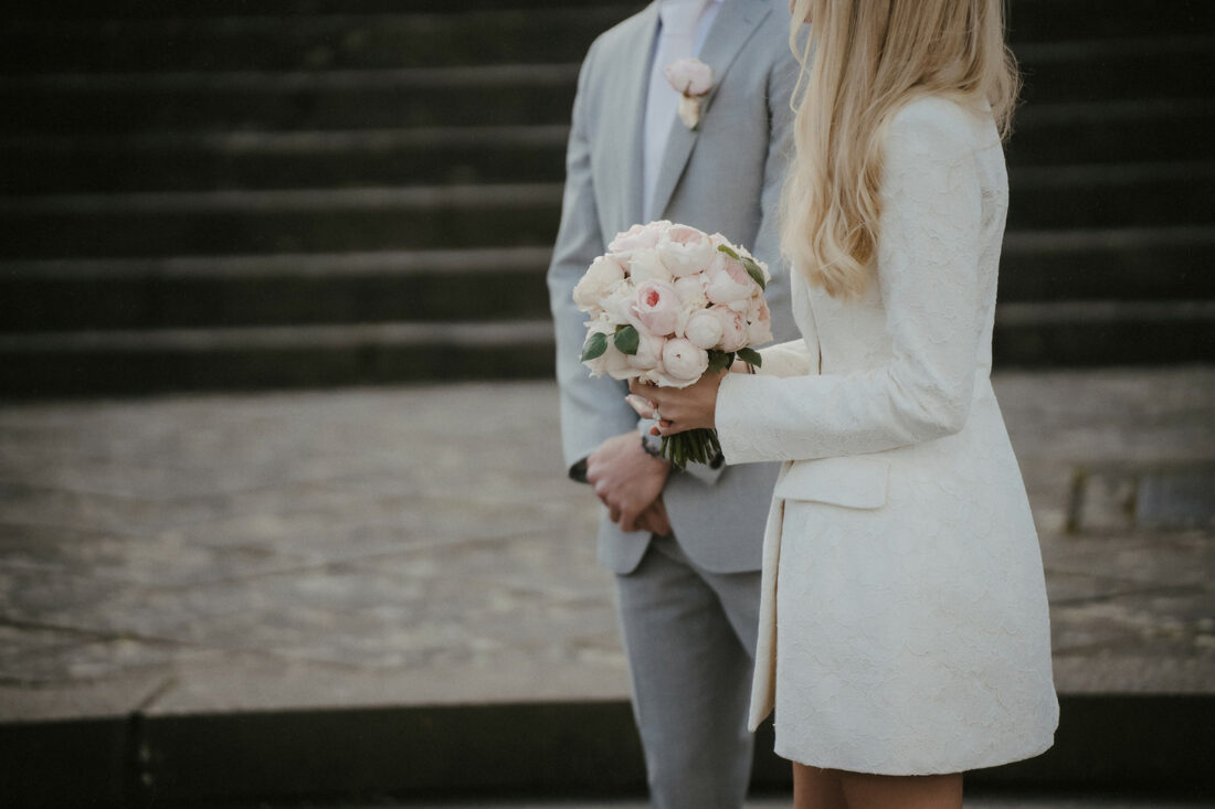 Sweet Chic: Standesamtliche Hochzeit in Düsseldorf - FRIEDA THERÉS
